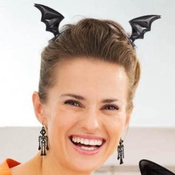 Accessories | Bat Wing Hair Clips 2 Pc Black | Poshmark